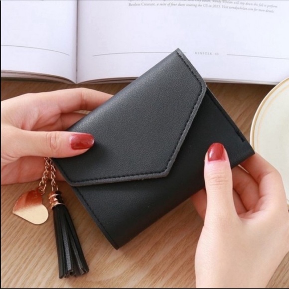 Bags | Mini Wallet | Poshmark